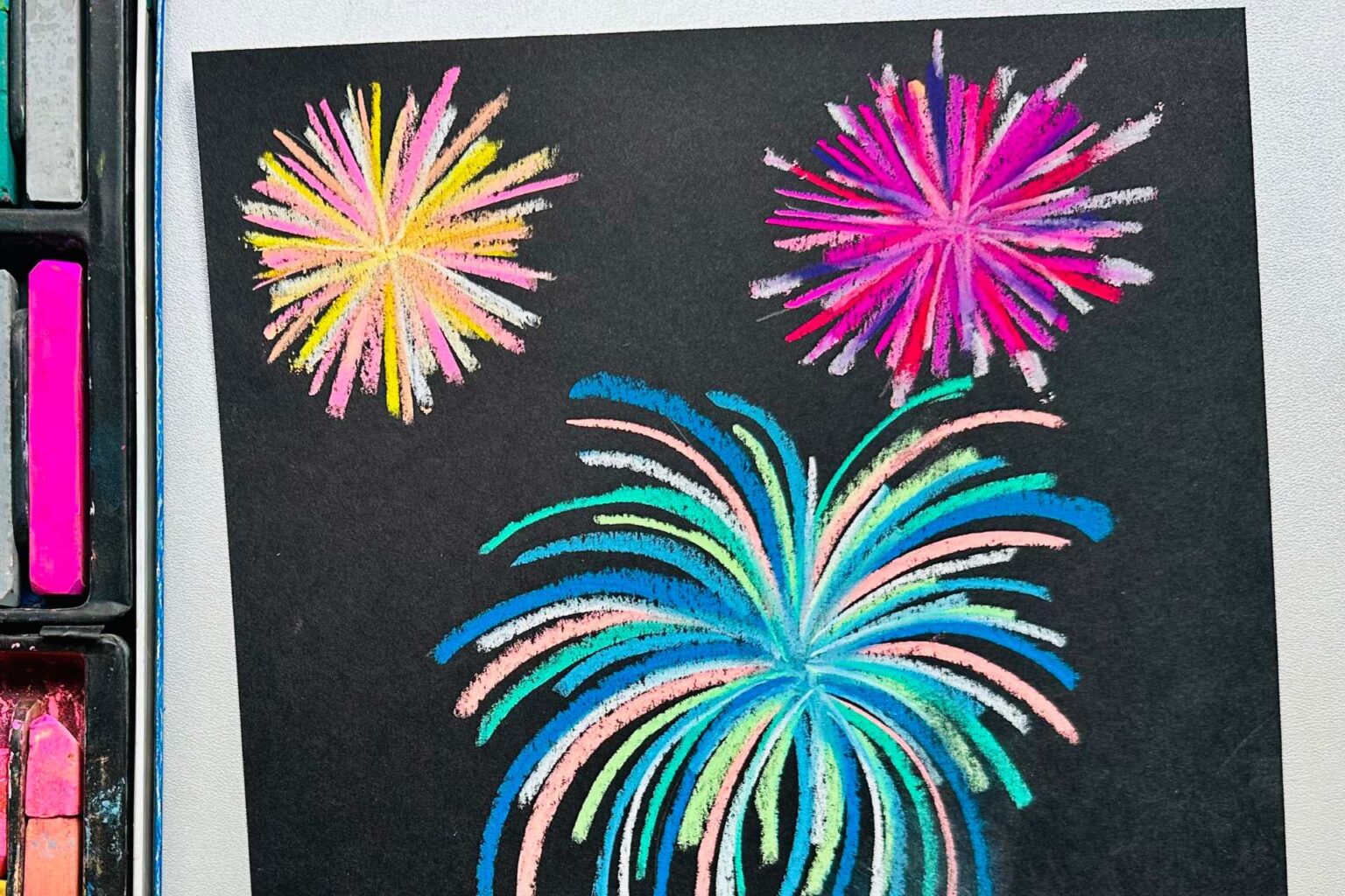 Firework Art with Chalk Pastels: New Year’s Arts and Crafts | Lightly ...