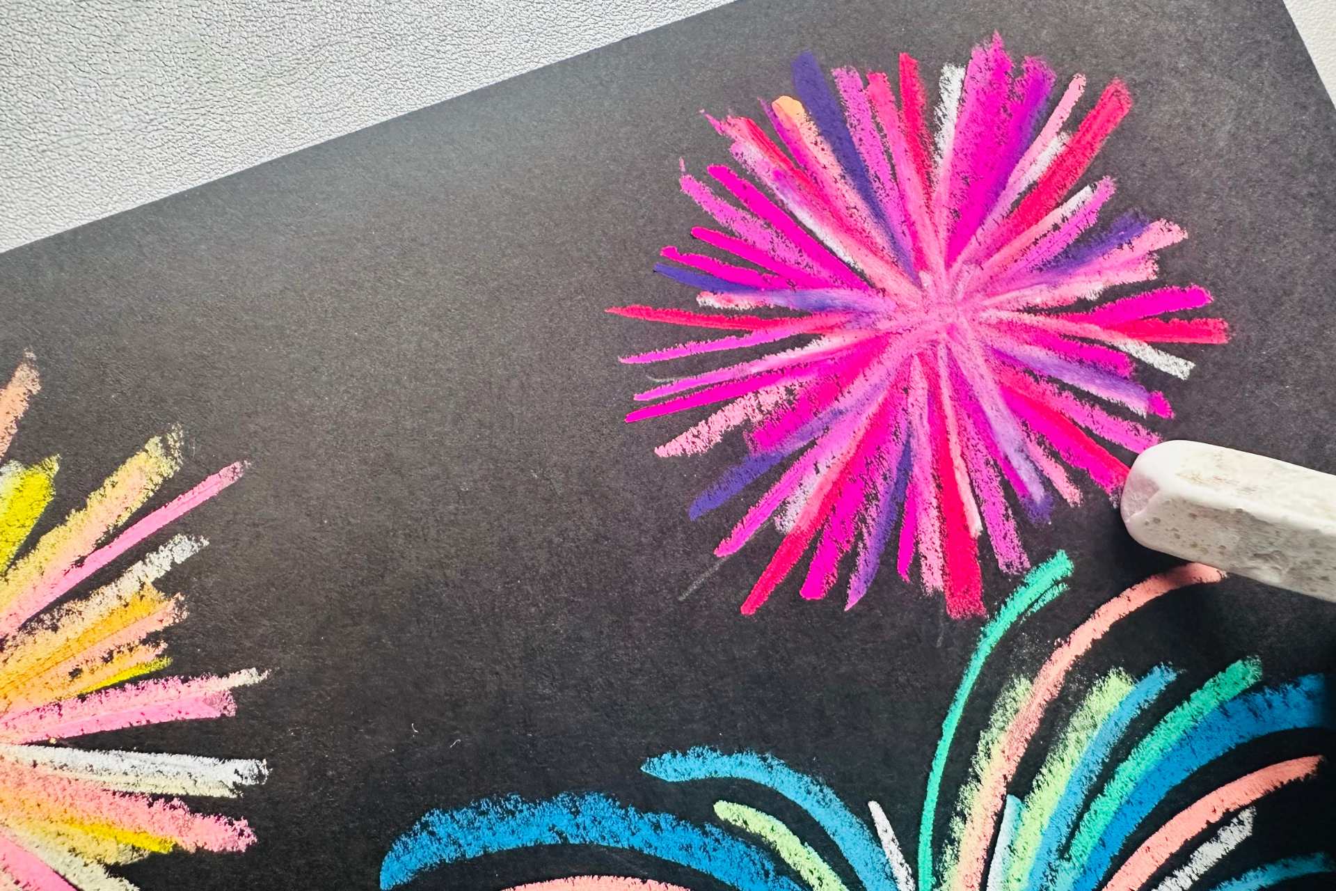 Firework Art with Chalk Pastels: New Year’s Arts and Crafts | Lightly ...